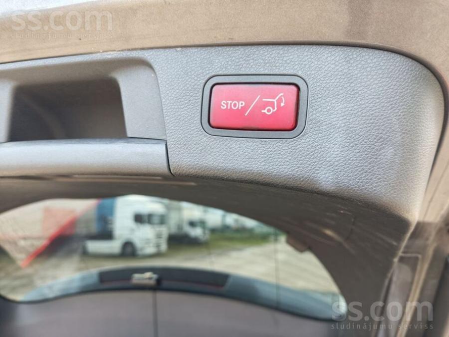 Grey Mercedes-Benz gla-220 2019 in Riga, with an engine capacity of 2.00 L and mileage of 89 thousand km for 21000 €, photo 15 on AUTOMOTO.COM.LV