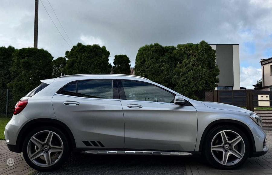 Pelēks Mercedes-Benz gla-220 2020 Kauņa, ar dzinēja tilpumu 2.20 L un nobraukumu 99 tūkst. km par 16850 €, foto 20 vietnē AUTOMOTO.COM.LV