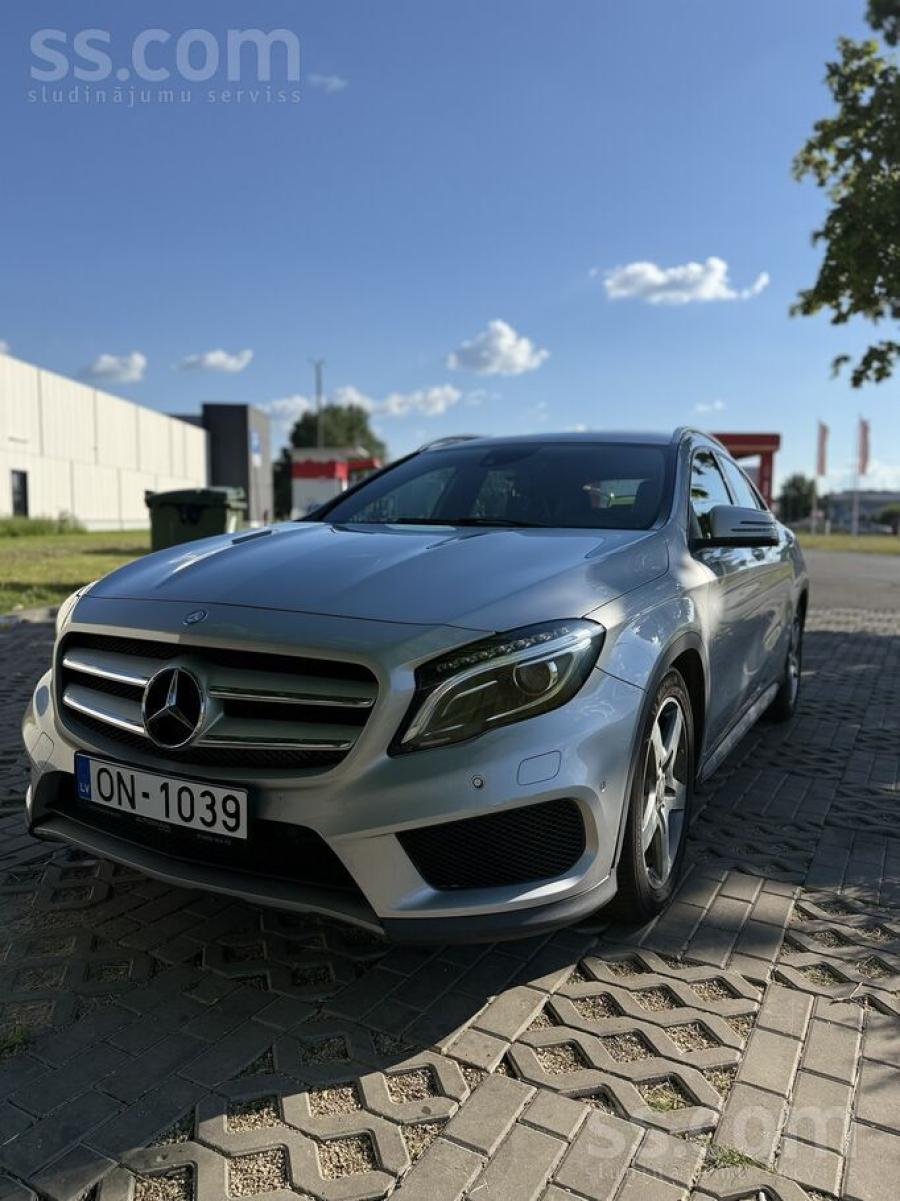 Grey Mercedes-Benz gla-220 2015 in Riga, with an engine capacity of 2.20 L and mileage of 146 thousand km for 15000 €, photo 8 on AUTOMOTO.COM.LV