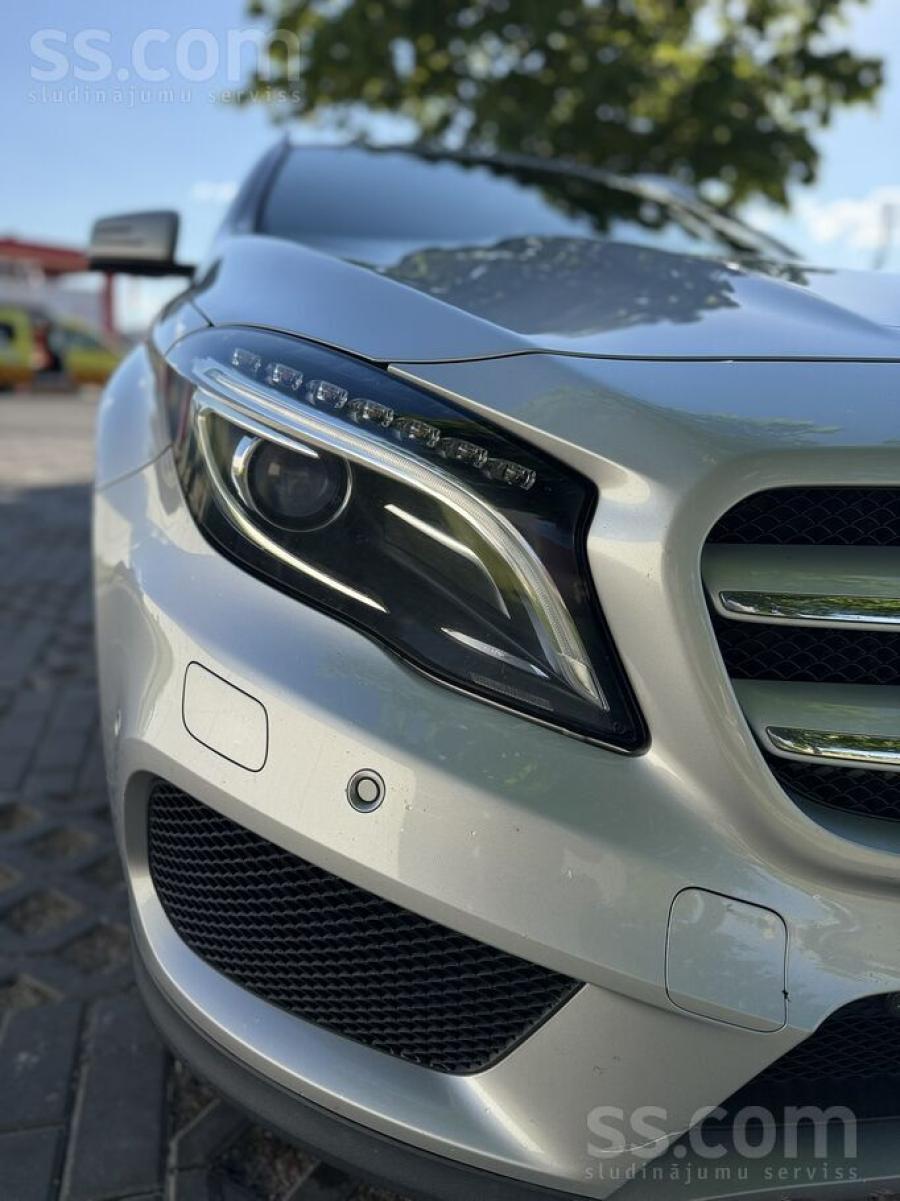 Grey Mercedes-Benz gla-220 2015 in Riga, with an engine capacity of 2.20 L and mileage of 146 thousand km for 15000 €, photo 9 on AUTOMOTO.COM.LV