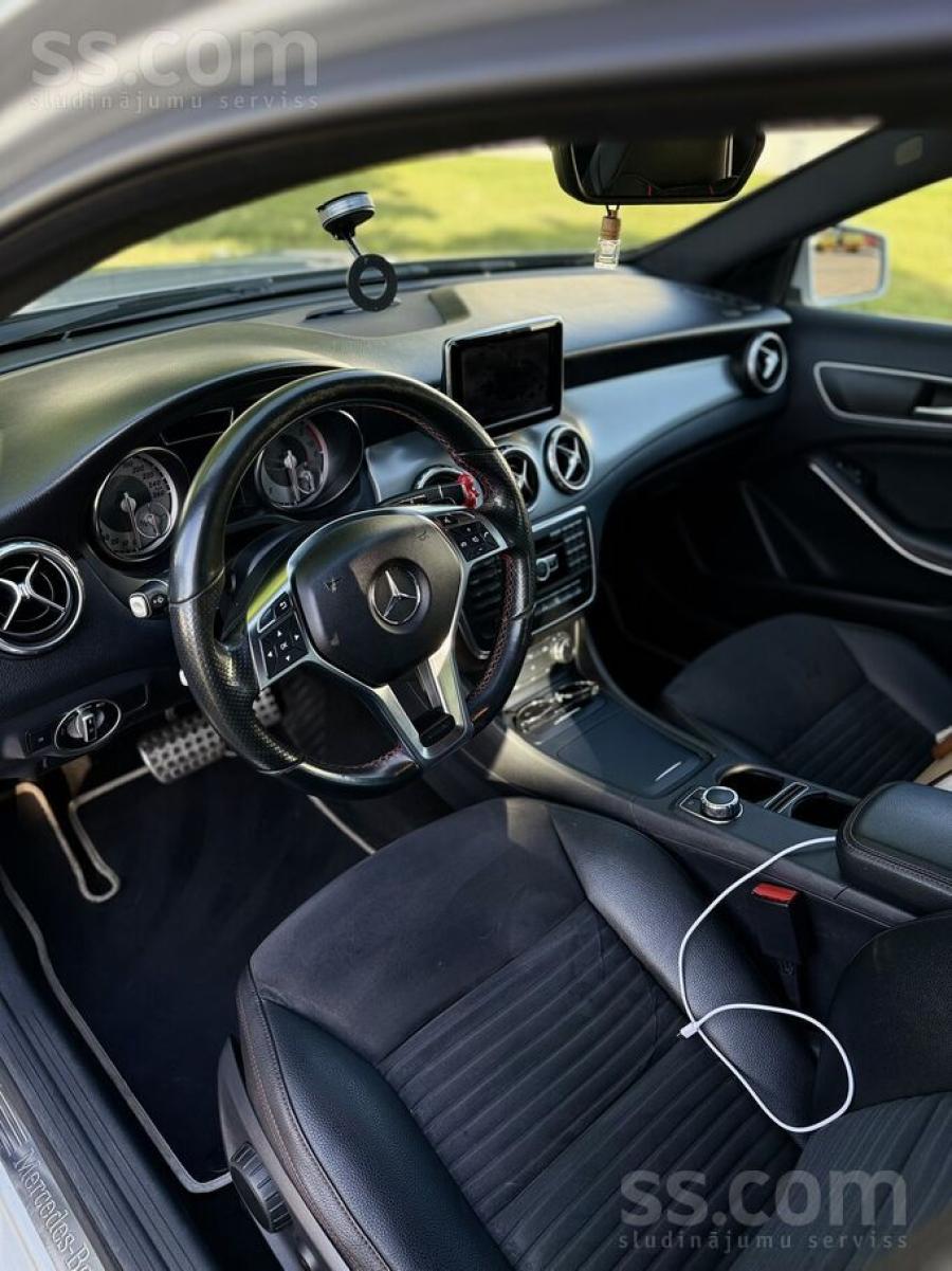 Grey Mercedes-Benz gla-220 2015 in Riga, with an engine capacity of 2.20 L and mileage of 146 thousand km for 15000 €, photo 14 on AUTOMOTO.COM.LV