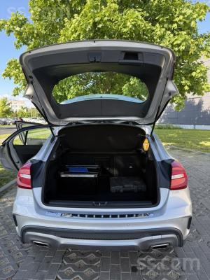Grey Mercedes-Benz gla-220 2015 in Riga, with an engine capacity of 2.20 L and mileage of 146 thousand km for 15000 €, photo 18 on AUTOMOTO.COM.LV