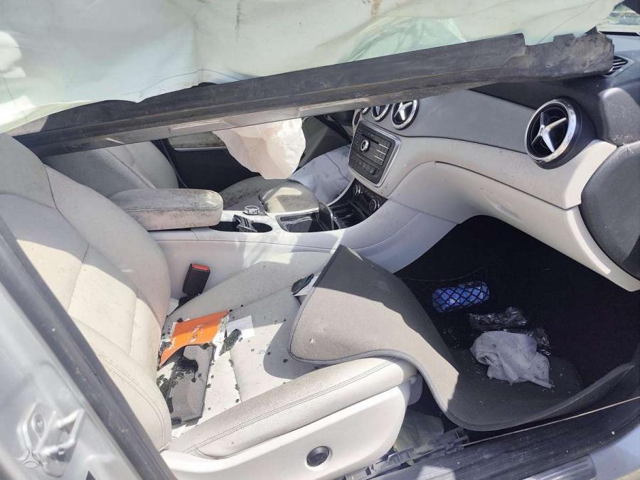 Grey Mercedes-Benz gla-220 2016 in Kaunas, with an engine capacity of 2.20 L and mileage of 155 thousand km for 3000 €, photo 3 on AUTOMOTO.COM.LV