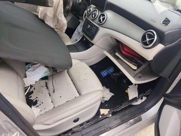 Grey Mercedes-Benz gla-220 2016 in Kaunas, with an engine capacity of 2.20 L and mileage of 155 thousand km for 3000 €, photo 6 on AUTOMOTO.COM.LV