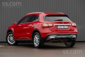 Red Mercedes-Benz gla-220 2017 in Dobele, with an engine capacity of 2.20 L and mileage of 227 thousand km for 15500 €, photo 4 on AUTOMOTO.COM.LV