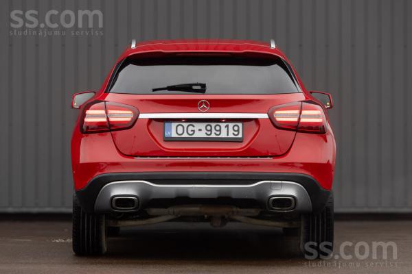 Sarkans Mercedes-Benz gla-220 2017 Jelgava, ar dzinēja tilpumu 2.20 L un nobraukumu 227 tūkst. km par 15500 €, foto 4 vietnē AUTOMOTO.COM.LV