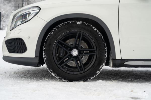 Balts Mercedes-Benz gla-220 2014 Viļņa, ar dzinēja tilpumu 2.10 L un nobraukumu 155 tūkst. km par 14200 €, foto 9 vietnē AUTOMOTO.COM.LV