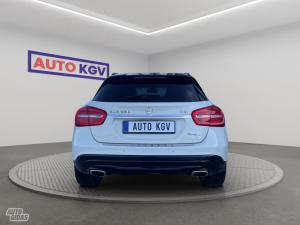 White Mercedes-Benz gla-220 2014 in Vilnius, with an engine capacity of 2.20 L and mileage of 246 thousand km for 10999 €, photo 5 on AUTOMOTO.COM.LV
