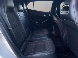 White Mercedes-Benz gla-220 2014 in Vilnius, with an engine capacity of 2.20 L and mileage of 246 thousand km for 9500 €, photo 10 on AUTOMOTO.COM.LV