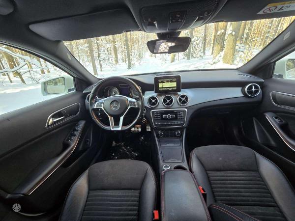 White Mercedes-Benz gla-220 2015 in Vilnius, with an engine capacity of 2.14 L and mileage of 161 thousand km for 13900 €, photo 7 on AUTOMOTO.COM.LV