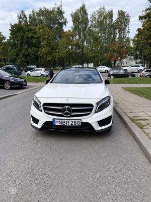 Белый Мерседес GLA 220 2015 в Вильнюс, объемом двигателя 2.14 л и пробегом 282 тыс. км за 14800 €, фото 3 на AUTOMOTO.COM.LV