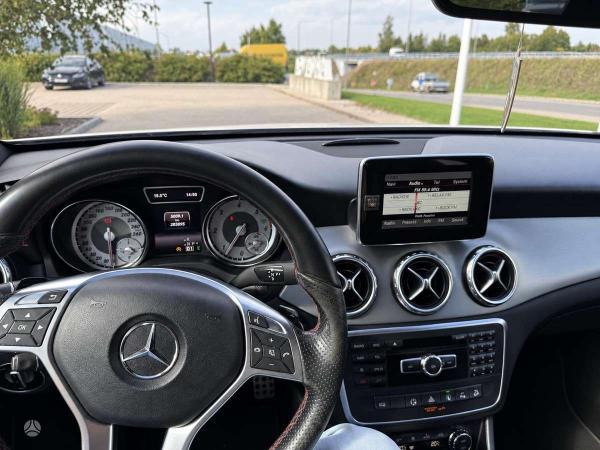 Белый Мерседес GLA 220 2015 в Вильнюс, объемом двигателя 2.14 л и пробегом 282 тыс. км за 14800 €, фото 7 на AUTOMOTO.COM.LV