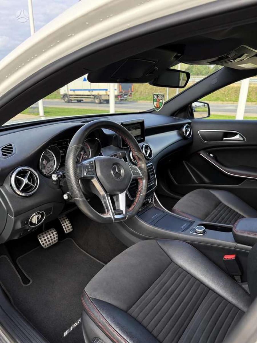 Белый Мерседес GLA 220 2015 в Вильнюс, объемом двигателя 2.14 л и пробегом 282 тыс. км за 14800 €, фото 8 на AUTOMOTO.COM.LV