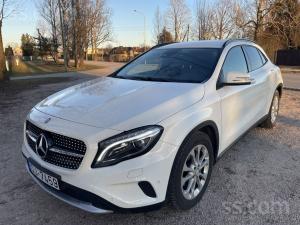 Белый Мерседес GLA 220 2016 в Рига, объемом двигателя 2.20 л и пробегом 220 тыс. км за 13990 €, фото  на AUTOMOTO.COM.LV