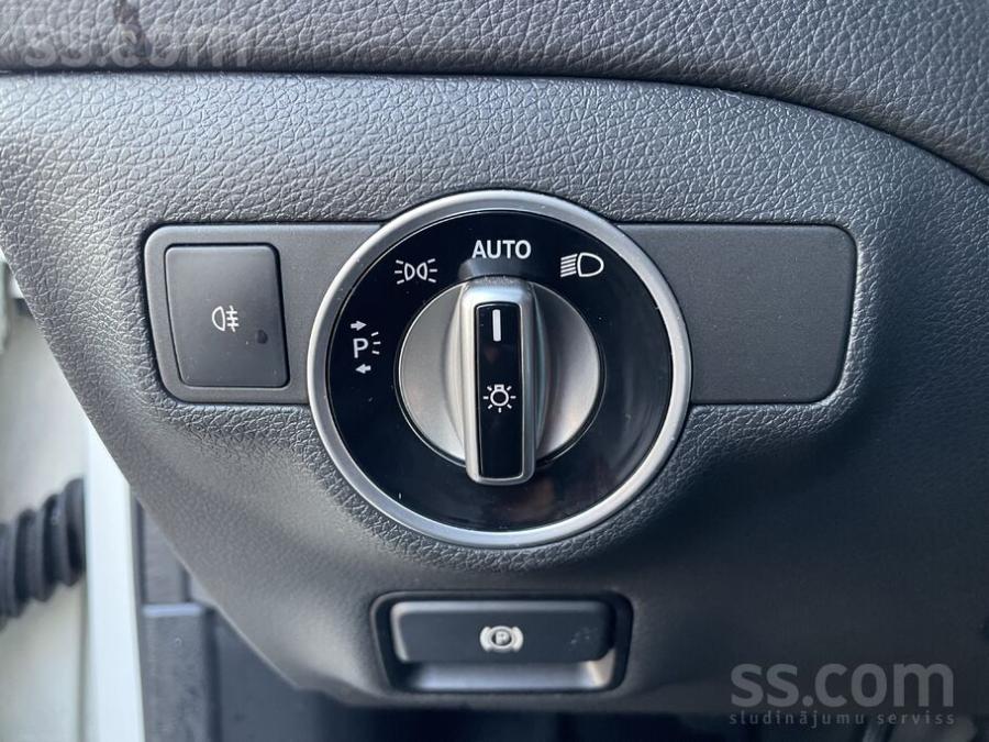 Balts Mercedes-Benz gla-220 2016 Rīga, ar dzinēja tilpumu 2.20 L un nobraukumu 220 tūkst. km par 12990 €, foto 29 vietnē AUTOMOTO.COM.LV