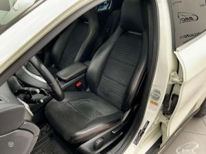 White Mercedes-Benz gla-220 2014 in Vilnius, with an engine capacity of 2.14 L and mileage of 291 thousand km for 11500 €, photo 7 on AUTOMOTO.COM.LV