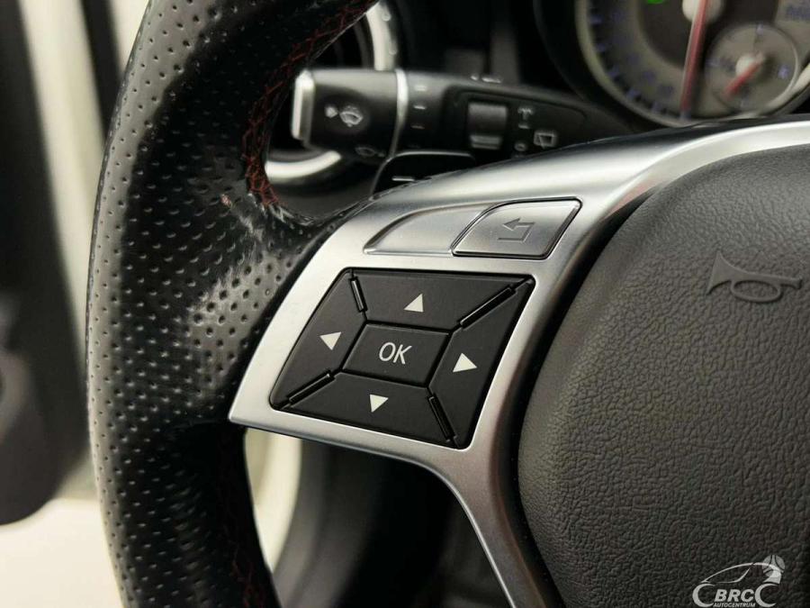 White Mercedes-Benz gla-220 2014 in Vilnius, with an engine capacity of 2.14 L and mileage of 291 thousand km for 11500 €, photo 15 on AUTOMOTO.COM.LV