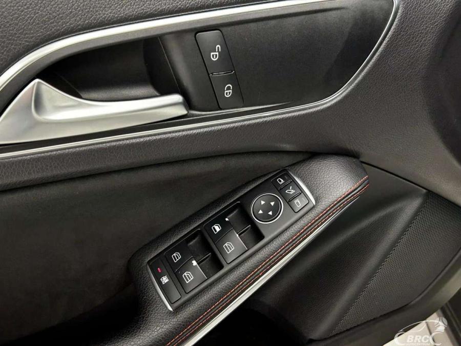 White Mercedes-Benz gla-220 2014 in Vilnius, with an engine capacity of 2.14 L and mileage of 291 thousand km for 11500 €, photo 18 on AUTOMOTO.COM.LV