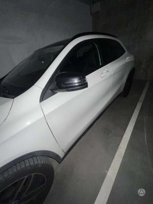 White Mercedes-Benz gla-220 2016 in Vilnius, with an engine capacity of 2.20 L and mileage of 290 thousand km for 11616 €, photo 3 on AUTOMOTO.COM.LV