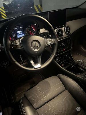 White Mercedes-Benz gla-220 2016 in Vilnius, with an engine capacity of 2.20 L and mileage of 290 thousand km for 11616 €, photo 9 on AUTOMOTO.COM.LV
