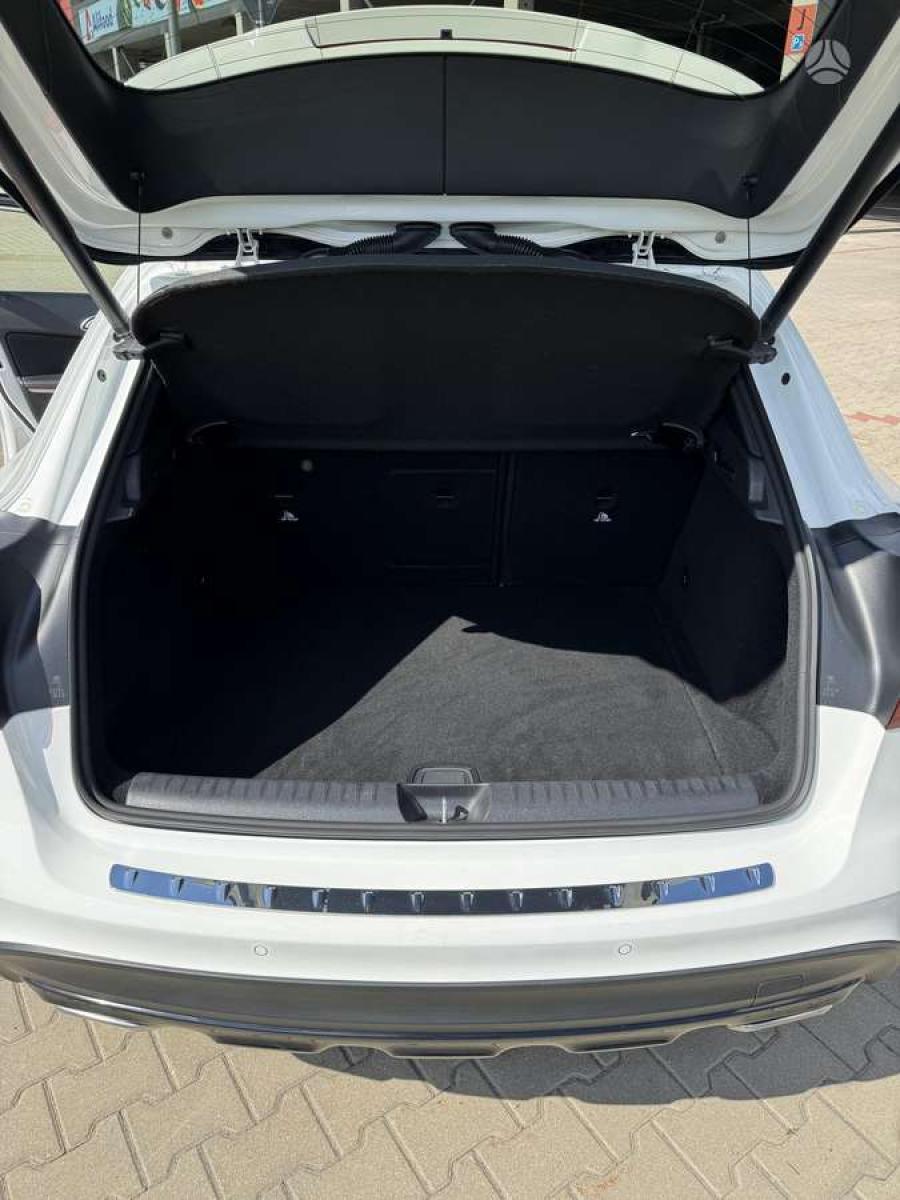 White Mercedes-Benz gla-220 2019 in Vilnius, with an engine capacity of 1.99 L and mileage of 63 thousand km for 19700 €, photo 12 on AUTOMOTO.COM.LV