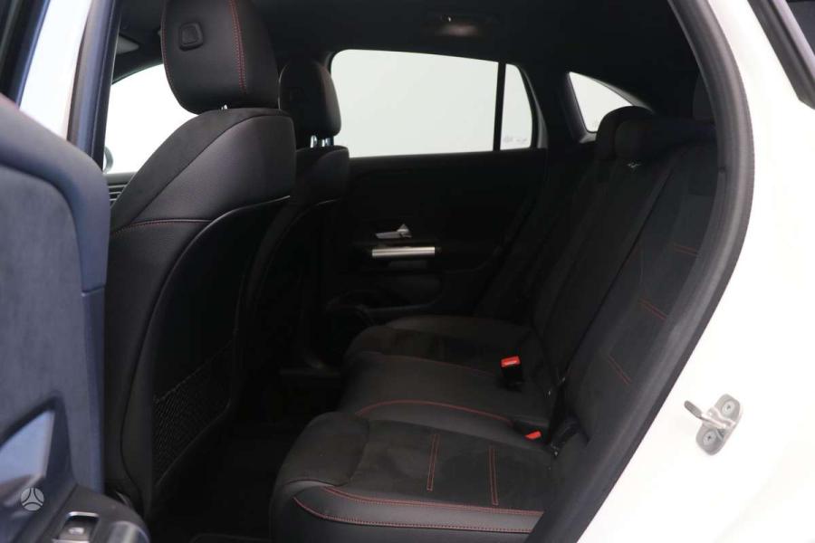 Balts Mercedes-Benz gla-220 2024 Viļņa, ar dzinēja tilpumu 1.95 L un nobraukumu 23 tūkst. km par 37990 €, foto 14 vietnē AUTOMOTO.COM.LV