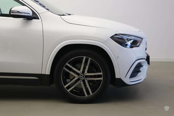 Белый Мерседес GLA 220 2024 в Вильнюс, объемом двигателя 1.95 л и пробегом 23 тыс. км за 36990 €, фото 5 на AUTOMOTO.COM.LV
