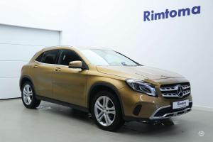 Yellow Mercedes-Benz gla-220 2018 in Vilnius, with an engine capacity of 2.14 L and mileage of 177 thousand km for 15950 €, photo  on AUTOMOTO.COM.LV