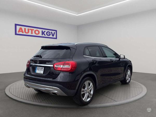 Melns Mercedes-Benz GLA 250 2015 Kauņa, ar dzinēja tilpumu 2.00 L un nobraukumu 85 tūkst. km par 15900 €, foto 5 vietnē AUTOMOTO.COM.LV