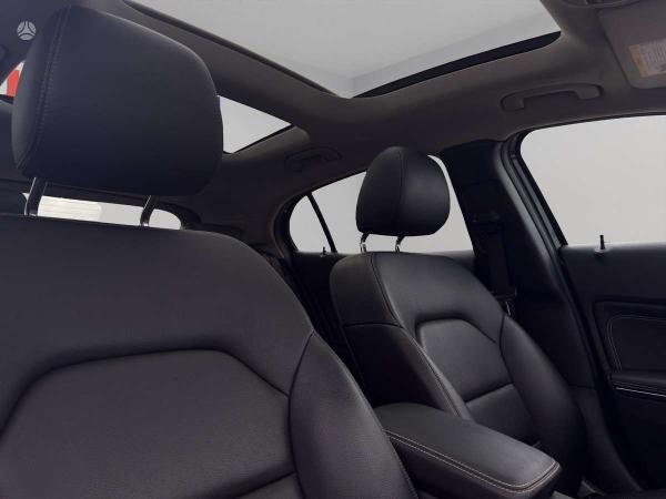 Melns Mercedes-Benz GLA 250 2015 Kauņa, ar dzinēja tilpumu 2.00 L un nobraukumu 85 tūkst. km par 15900 €, foto 9 vietnē AUTOMOTO.COM.LV