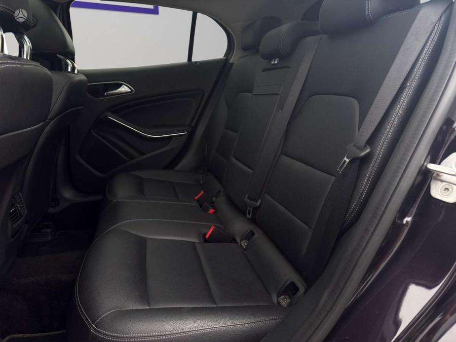 Черный Мерседес GLA 250 2015 в Каунас, объемом двигателя 2.00 л и пробегом 85 тыс. км за 15900 €, фото 13 на AUTOMOTO.COM.LV