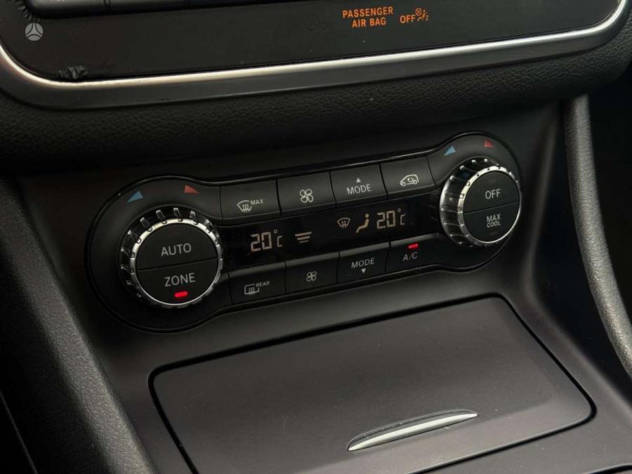 Черный Мерседес GLA 250 2015 в Каунас, объемом двигателя 2.00 л и пробегом 85 тыс. км за 15900 €, фото 17 на AUTOMOTO.COM.LV