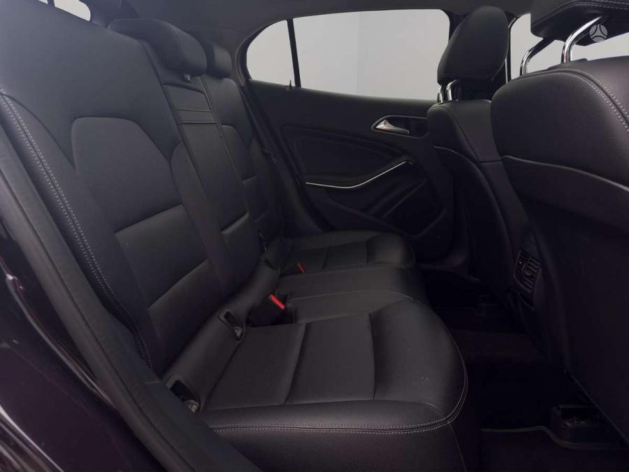 Черный Мерседес GLA 250 2015 в Каунас, объемом двигателя 2.00 л и пробегом 85 тыс. км за 15900 €, фото 11 на AUTOMOTO.COM.LV