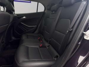 Melns Mercedes-Benz GLA 250 2015 Kauņa, ar dzinēja tilpumu 2.00 L un nobraukumu 85 tūkst. km par 15900 €, foto 13 vietnē AUTOMOTO.COM.LV