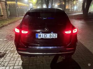 Черный Мерседес GLA 250 2021 в Вильнюс, объемом двигателя 1.99 л и пробегом 48 тыс. км за 30900 €, фото 4 на AUTOMOTO.COM.LV
