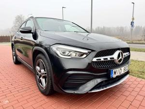 Black Mercedes-Benz GLA 250 2021 in Vilnius, with an engine capacity of 1.99 L and mileage of 48 thousand km for 29900 €, photo 6 on AUTOMOTO.COM.LV