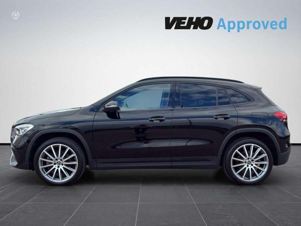 Black Mercedes-Benz GLA 250 2021 in Kaunas, with an engine capacity of 1.33 L and mileage of 73 thousand km for 33900 €, photo 3 on AUTOMOTO.COM.LV