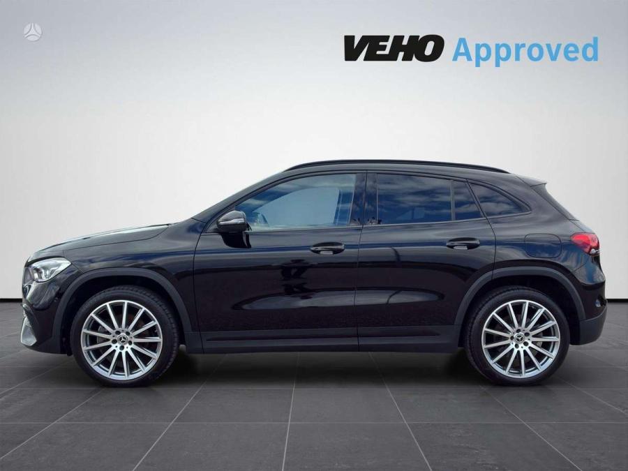 Melns Mercedes-Benz GLA 250 2021 Kauņa, ar dzinēja tilpumu 1.33 L un nobraukumu 73 tūkst. km par 33900 €, foto 3 vietnē AUTOMOTO.COM.LV