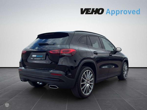 Black Mercedes-Benz GLA 250 2021 in Kaunas, with an engine capacity of 1.33 L and mileage of 73 thousand km for 33900 €, photo 6 on AUTOMOTO.COM.LV