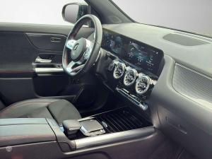 Melns Mercedes-Benz GLA 250 2021 Kauņa, ar dzinēja tilpumu 1.33 L un nobraukumu 73 tūkst. km par 33900 €, foto 12 vietnē AUTOMOTO.COM.LV