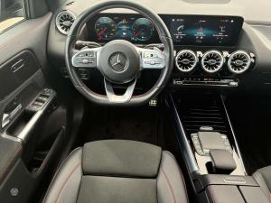 Melns Mercedes-Benz GLA 250 2021 Kauņa, ar dzinēja tilpumu 1.33 L un nobraukumu 73 tūkst. km par 33900 €, foto 13 vietnē AUTOMOTO.COM.LV