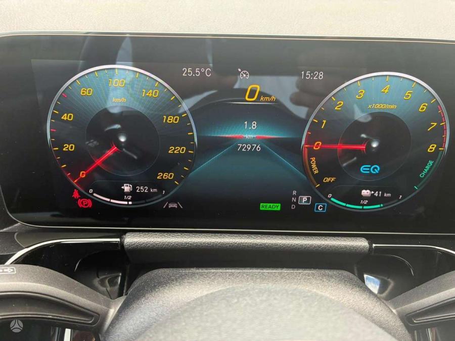 Melns Mercedes-Benz GLA 250 2021 Kauņa, ar dzinēja tilpumu 1.33 L un nobraukumu 73 tūkst. km par 33900 €, foto 19 vietnē AUTOMOTO.COM.LV