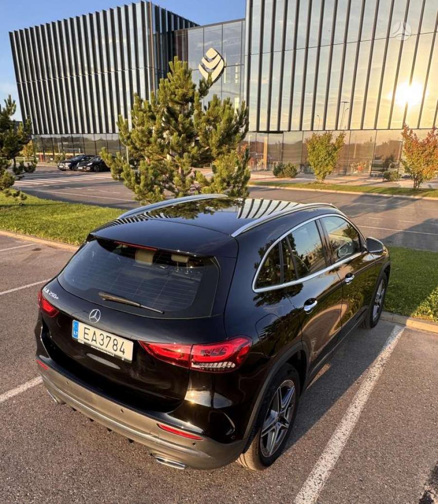 Черный Мерседес GLA 250 2022 в Вильнюс, объемом двигателя 1.33 л и пробегом 57 тыс. км за 29990 €, фото 10 на AUTOMOTO.COM.LV