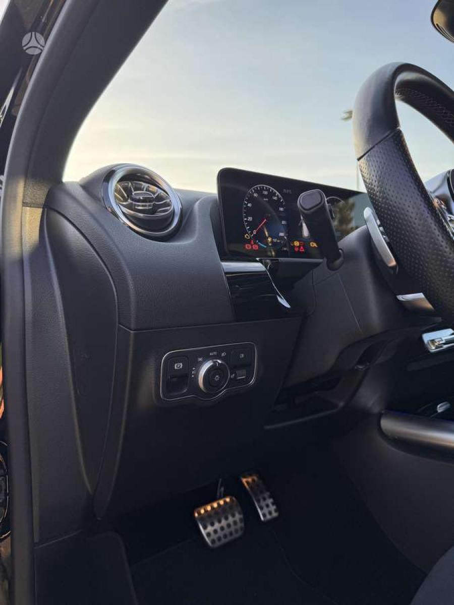Черный Мерседес GLA 250 2022 в Вильнюс, объемом двигателя 1.33 л и пробегом 57 тыс. км за 29990 €, фото 20 на AUTOMOTO.COM.LV
