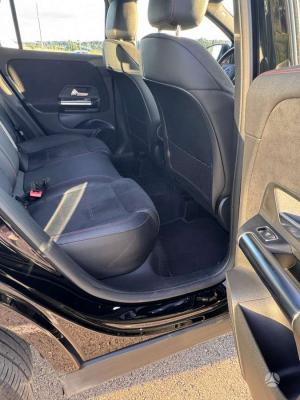 Черный Мерседес GLA 250 2022 в Вильнюс, объемом двигателя 1.33 л и пробегом 57 тыс. км за 29990 €, фото 28 на AUTOMOTO.COM.LV
