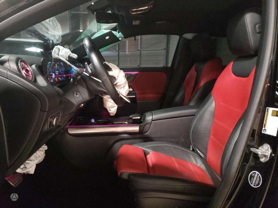 Черный Мерседес GLA 250 2022 в Мариямполе, объемом двигателя 1.99 л и пробегом 77 тыс. км за 12000 €, фото 8 на AUTOMOTO.COM.LV