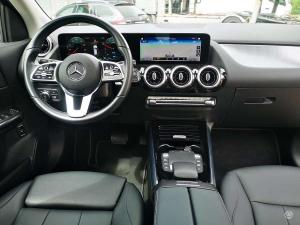 Black Mercedes-Benz GLA 250 2022 in Radviliskis, with an engine capacity of 1.33 L and mileage of 32 thousand km for 27900 €, photo 10 on AUTOMOTO.COM.LV