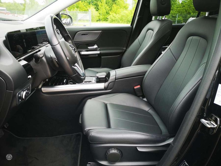 Black Mercedes-Benz GLA 250 2022 in Radviliskis, with an engine capacity of 1.33 L and mileage of 32 thousand km for 27900 €, photo 12 on AUTOMOTO.COM.LV