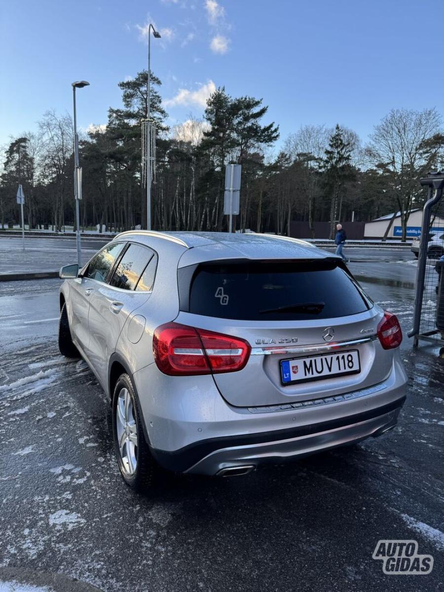 Серый Мерседес GLA 250 2015 в Вильнюс, объемом двигателя 2.00 л и пробегом 121 тыс. км за 16500 €, фото 7 на AUTOMOTO.COM.LV
