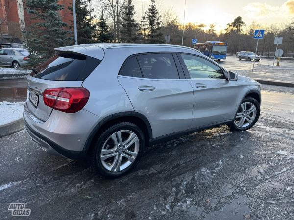 Серый Мерседес GLA 250 2015 в Вильнюс, объемом двигателя 2.00 л и пробегом 121 тыс. км за 16500 €, фото 9 на AUTOMOTO.COM.LV